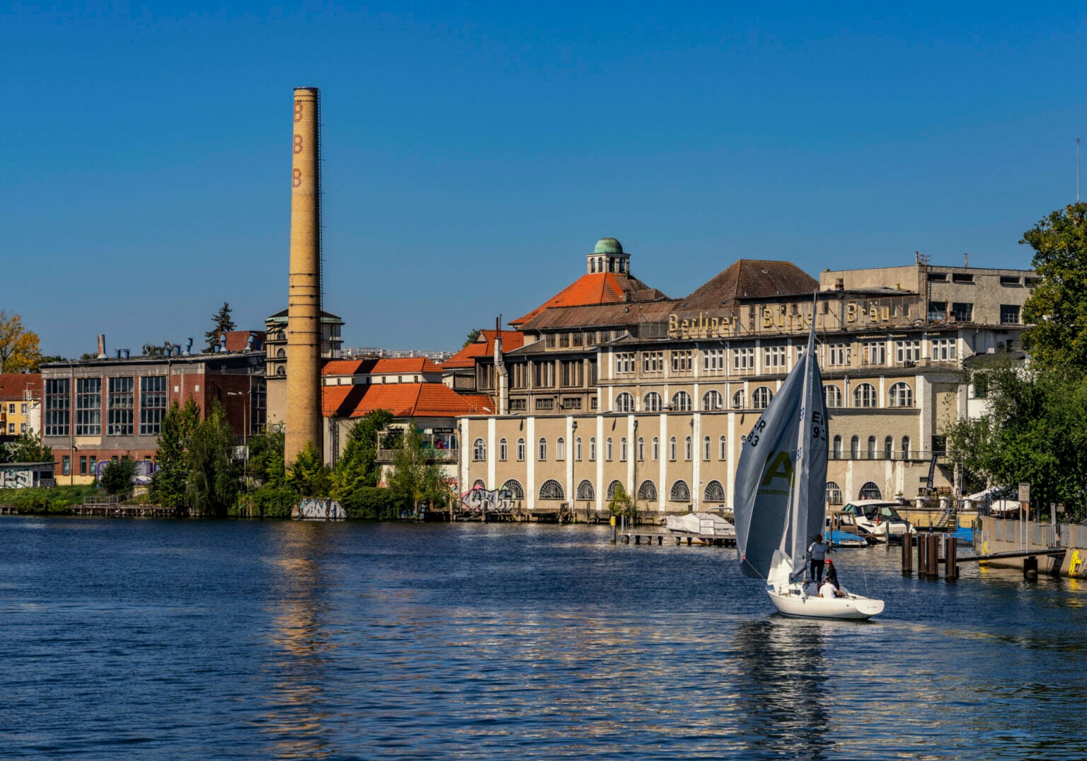 Die Linie 100: Sightseeing-Tour im gelben BVG-Bus